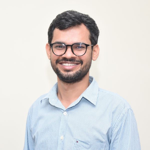 Dr Naveen Malik Srmist